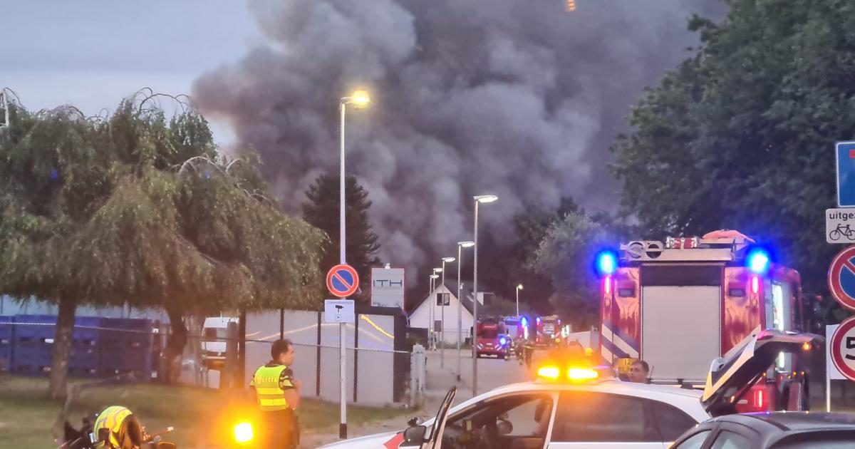 Grote brand in loods Heerlen | ZO-NWS