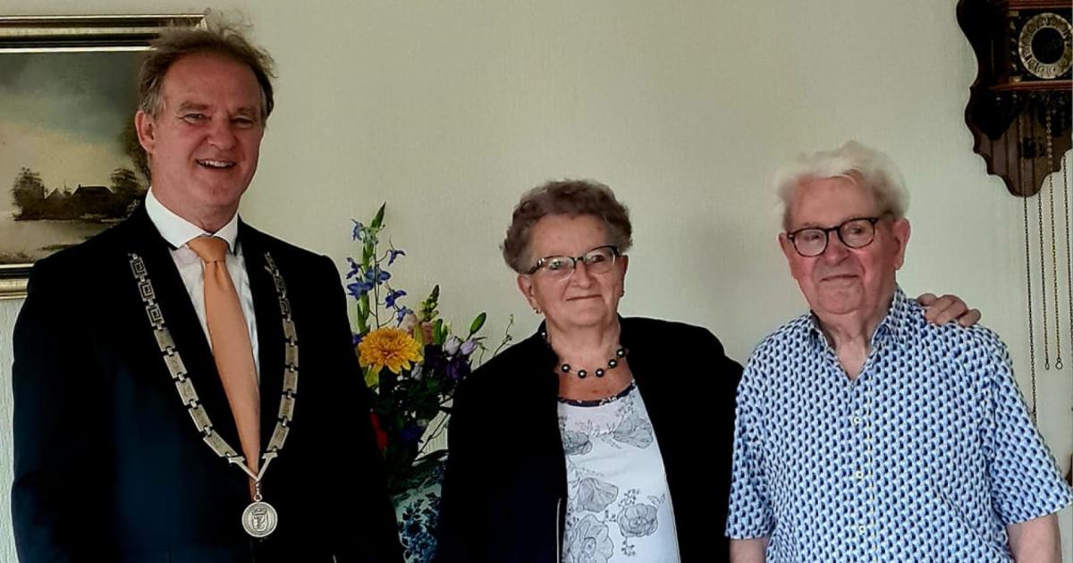 Suus en Zef Haesen-Hamers zijn 60 jaar getrouwd | ZO-NWS