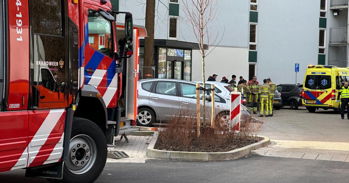 Huisuitzetting escaleert: politie met benzine overgoten | ZO-NWS